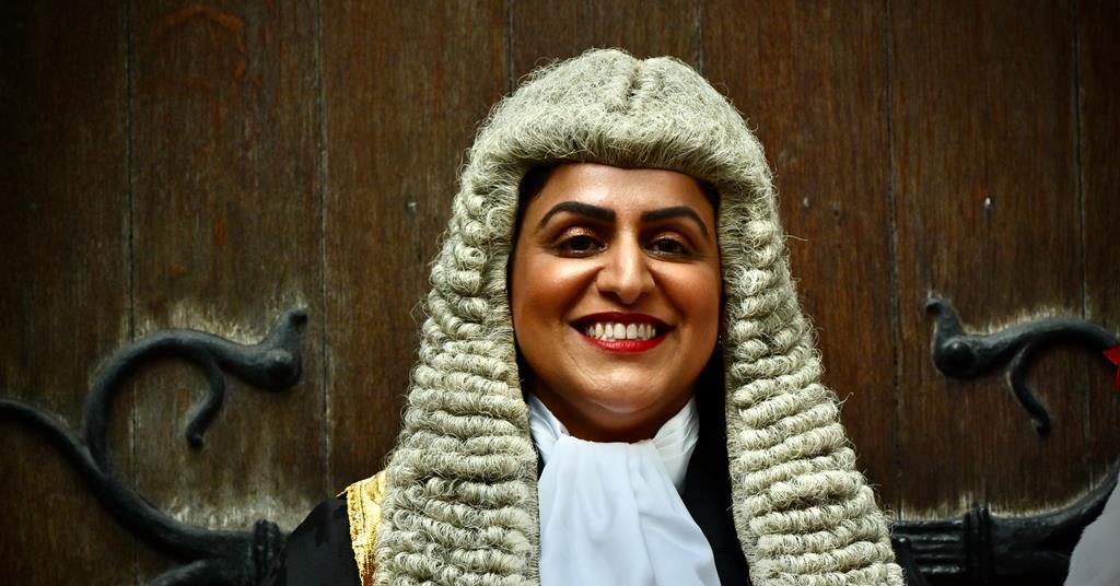 Lord chancellor sworn in by lady chief justice in historic firsts | Law ...