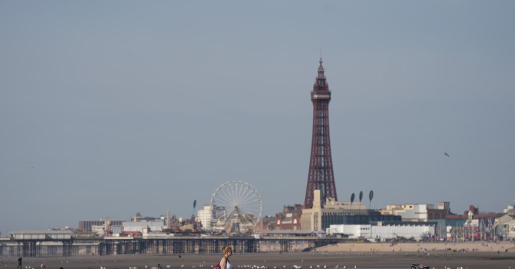 Blackpool courts close after staff member develops Covid symptoms ...