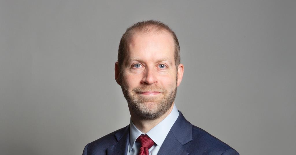 Business secretary Jonathan Reynolds apologises for ‘solicitor’ claim ...