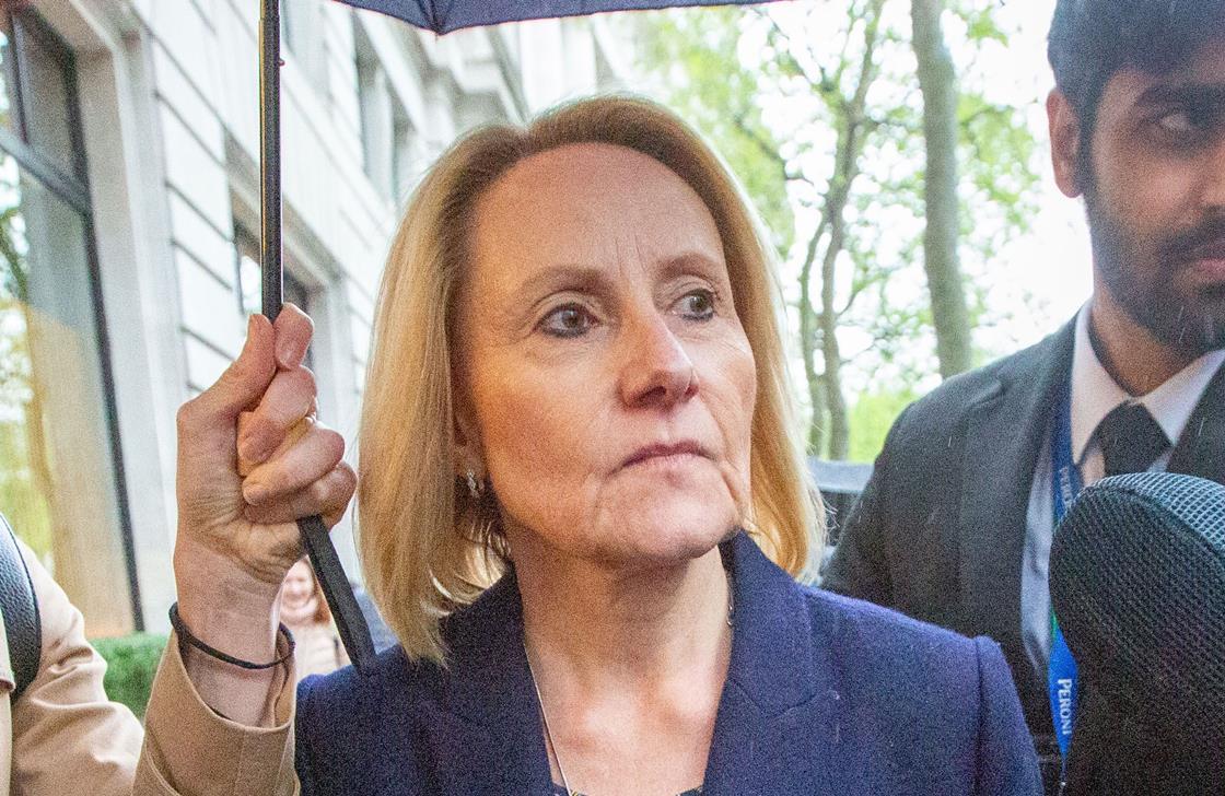 Lawyers held back damning advice from me, ex-Post Office director ...