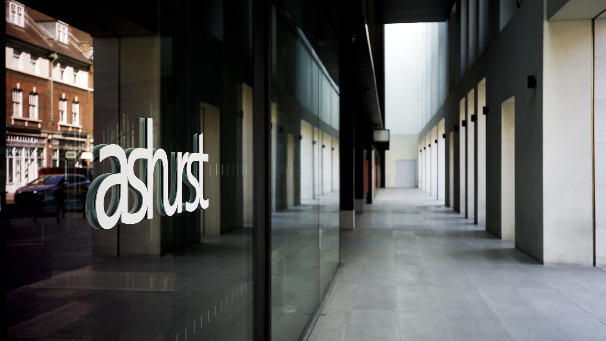 Income tops £1bn as PEP climbs again at Ashurst | Law Gazette