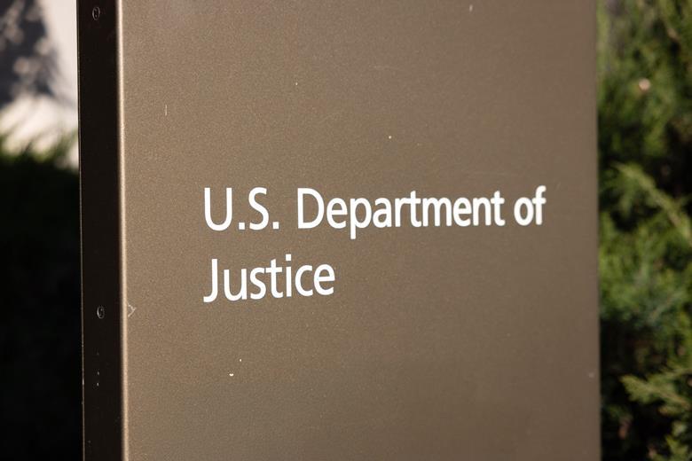 Top US lawyers held over 'decade-long insider trading scheme' | Law Gazette